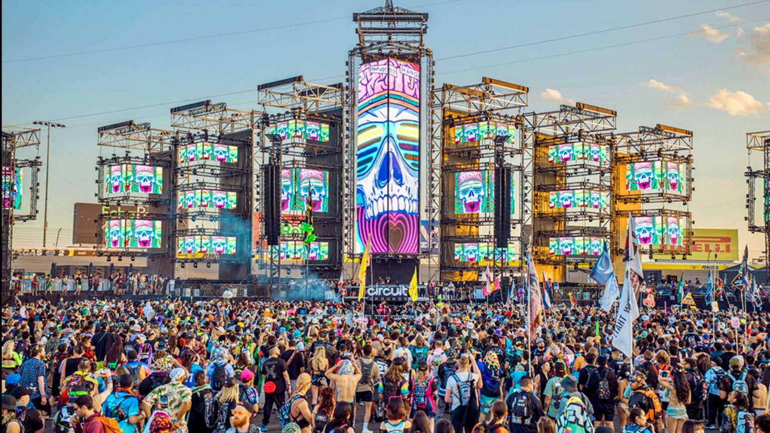 EDC Navigates Neon Nights In Las Vegas 2025 - Master of Barricades